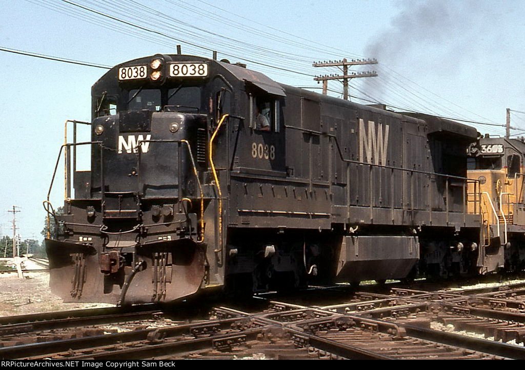 N&W 8038